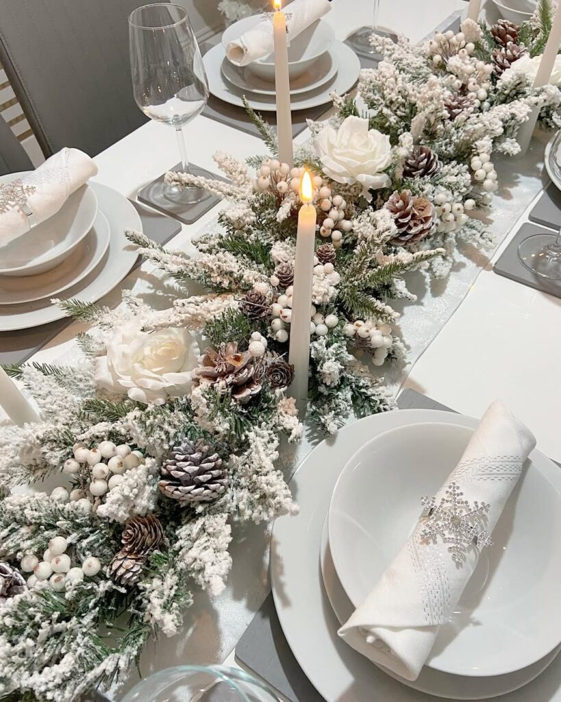15 Amazing Christmas Table Decor Ideas