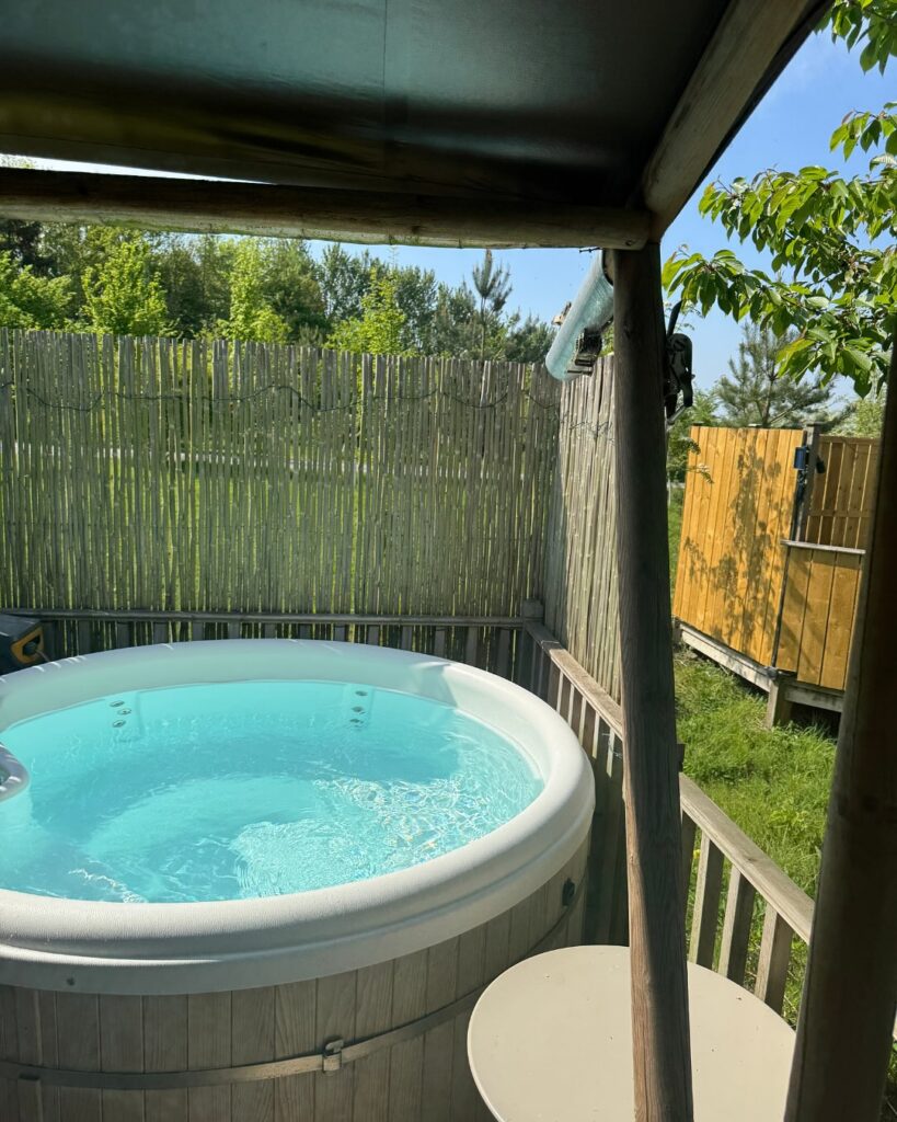 Outdoor Jacuzzi Designs That Work for Every Backyard Size