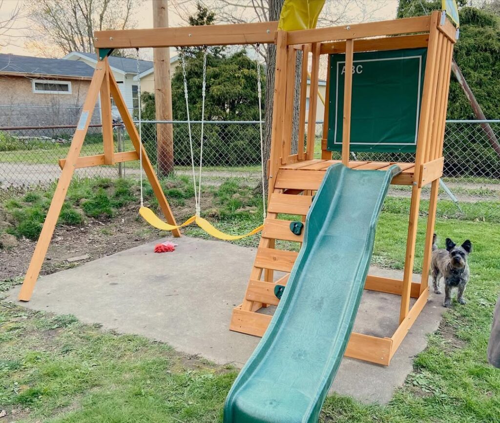 Your Guide to Building a Swing Set That Blends Fun With Safety