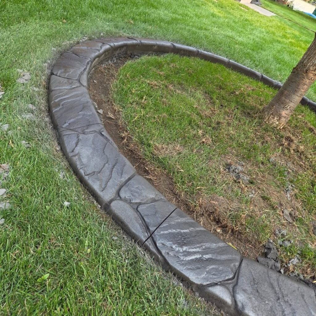 Garden Edging That Blends Beauty and Function in Your Landscape